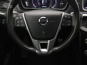 Blue Volvo V40 2018 in Vilnius, with an engine capacity of 2.00 L and mileage of 222 thousand km for 11199 €, photo 18 on AUTOMOTO.COM.LV