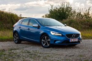 Blue Volvo V40 2018 in Riga, with an engine capacity of 2.00 L and mileage of 169 thousand km for 11995 €, photo  on AUTOMOTO.COM.LV