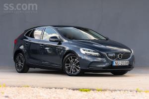 Zils Volvo V40 2018 Jelgava, ar dzinēja tilpumu 2.00 L un nobraukumu 148 tūkst. km par 12500 €, foto 4 vietnē AUTOMOTO.COM.LV