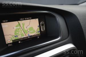 Zils Volvo V40 2018 Jelgava, ar dzinēja tilpumu 2.00 L un nobraukumu 148 tūkst. km par 12500 €, foto 20 vietnē AUTOMOTO.COM.LV
