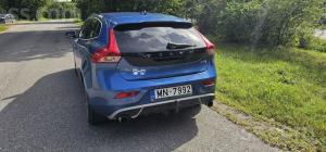 Blue Volvo V40 2018 in Riga, with an engine capacity of 2.00 L and mileage of 235 thousand km for 9300 €, photo 4 on AUTOMOTO.COM.LV