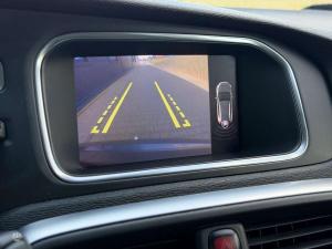 Blue Volvo V40 2019 in Vilnius, with an engine capacity of 1.97 L and mileage of 312 thousand km for 8800 €, photo 16 on AUTOMOTO.COM.LV