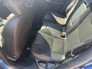 Blue Volvo V40 2019 in Riga, with an engine capacity of 2.00 L and mileage of 178 thousand km for 14499 €, photo 15 on AUTOMOTO.COM.LV