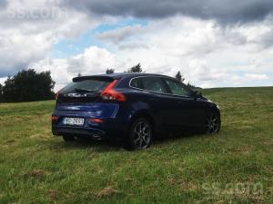 Zils Volvo V40 2015 Rīga, ar dzinēja tilpumu 2.00 L un nobraukumu 253 tūkst. km par 7200 €, foto 5 vietnē AUTOMOTO.COM.LV