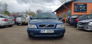 Blue Volvo V40 1999 in Valmiera, with an engine capacity of 1.90 L and mileage of 312 thousand km for 1000 €, photo 9 on AUTOMOTO.COM.LV