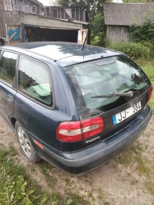 Zils Volvo V40 2000 Daugavpils, ar dzinēja tilpumu 1.90 L un nobraukumu 235 tūkst. km par 1600 €, foto 2 vietnē AUTOMOTO.COM.LV