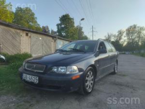 Blue Volvo V40 2001 in Riga, with an engine capacity of 1.90 L and mileage of 400 thousand km for 480 €, photo 2 on AUTOMOTO.COM.LV