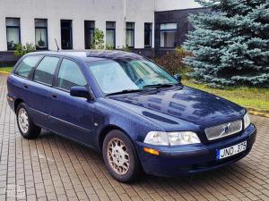 Blue Volvo V40 2001 in Vilnius, with an engine capacity of 1.90 L and mileage of 290 thousand km for 850 €, photo 11 on AUTOMOTO.COM.LV