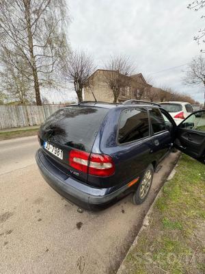 Zils Volvo V40 2001 Liepāja, ar dzinēja tilpumu 1.90 L un nobraukumu 365 tūkst. km par 1250 €, foto  vietnē AUTOMOTO.COM.LV