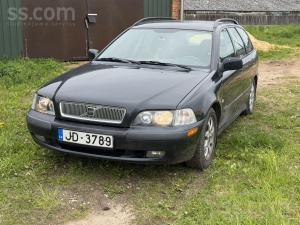 Синий Вольво В40 2001 в Прейли, объемом двигателя 1.90 л и пробегом 334 тыс. км за 850 €, фото  на AUTOMOTO.COM.LV