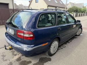 Blue Volvo V40 2001 in Kaunas, with an engine capacity of 1.87 L and mileage of 235 thousand km for 650 €, photo 7 on AUTOMOTO.COM.LV