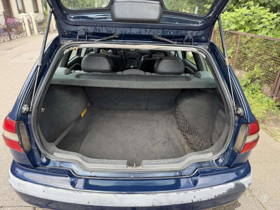 Blue Volvo V40 2001 in Kaunas, with an engine capacity of 1.87 L and mileage of 235 thousand km for 650 €, photo 11 on AUTOMOTO.COM.LV