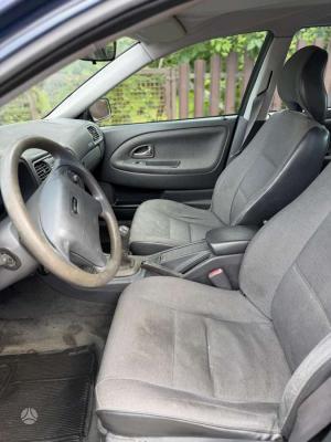 Blue Volvo V40 2001 in Kaunas, with an engine capacity of 1.87 L and mileage of 235 thousand km for 650 €, photo 13 on AUTOMOTO.COM.LV