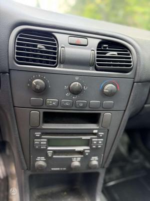 Blue Volvo V40 2001 in Kaunas, with an engine capacity of 1.87 L and mileage of 235 thousand km for 650 €, photo 23 on AUTOMOTO.COM.LV