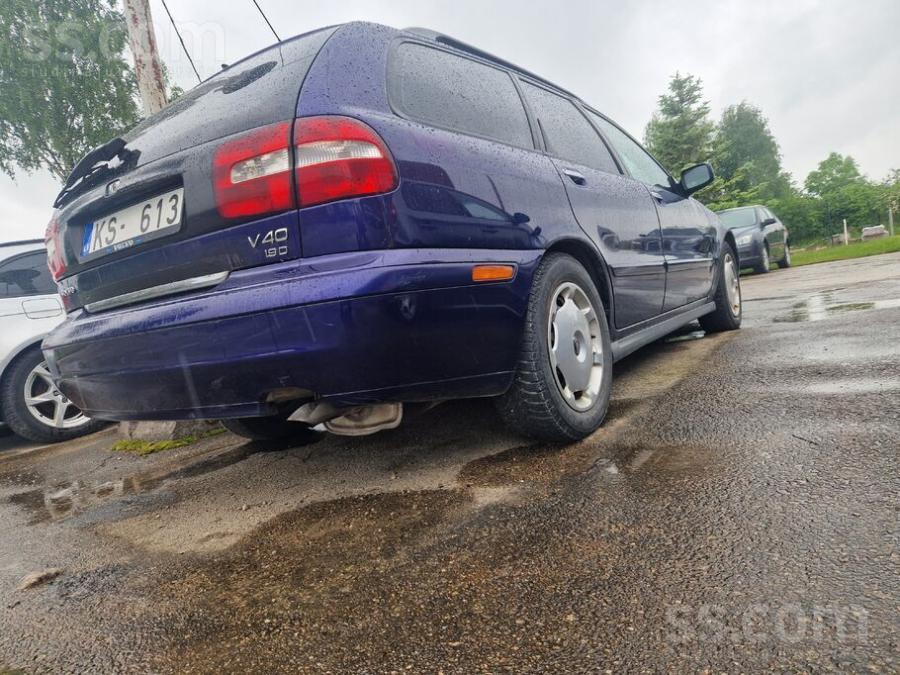 Blue Volvo V40 2002 in Jekabpils, with an engine capacity of 1.90 L and mileage of 320 thousand km for 6700 €, photo 4 on AUTOMOTO.COM.LV