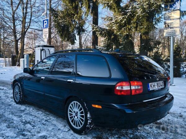 Blue Volvo V40 2002 in Riga, with an engine capacity of 1.90 L and mileage of 277 thousand km for 1650 €, photo 2 on AUTOMOTO.COM.LV