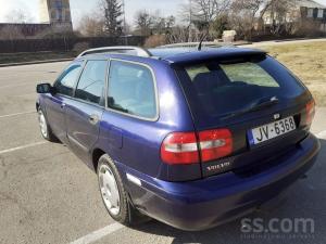 Blue Volvo V40 2003 in Kuldiga, with an engine capacity of 1.90 L and mileage of 320 thousand km for 1450 €, photo 2 on AUTOMOTO.COM.LV