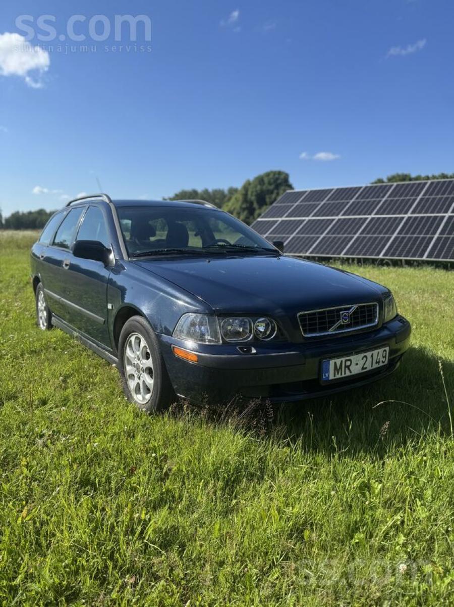 Blue Volvo V40 2003 in Jekabpils, with an engine capacity of 1.90 L and mileage of 337 thousand km for 1300 €, photo 8 on AUTOMOTO.COM.LV