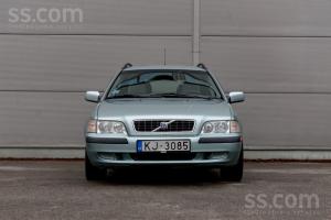 Zils Volvo V40 2004 Rīga, ar dzinēja tilpumu 1.90 L un nobraukumu 0 tūkst. km par 1493 €, foto 2 vietnē AUTOMOTO.COM.LV