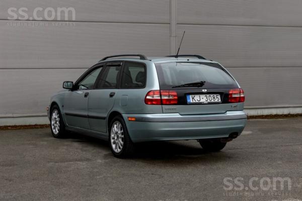 Zils Volvo V40 2004 Rīga, ar dzinēja tilpumu 1.90 L un nobraukumu 0 tūkst. km par 1493 €, foto 5 vietnē AUTOMOTO.COM.LV