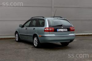 Zils Volvo V40 2004 Rīga, ar dzinēja tilpumu 1.90 L un nobraukumu 0 tūkst. km par 1493 €, foto 5 vietnē AUTOMOTO.COM.LV