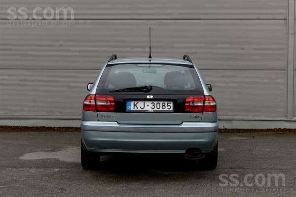 Zils Volvo V40 2004 Rīga, ar dzinēja tilpumu 1.90 L un nobraukumu 0 tūkst. km par 1493 €, foto 6 vietnē AUTOMOTO.COM.LV