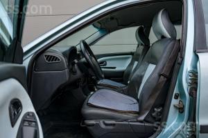 Zils Volvo V40 2004 Rīga, ar dzinēja tilpumu 1.90 L un nobraukumu 0 tūkst. km par 1493 €, foto 10 vietnē AUTOMOTO.COM.LV