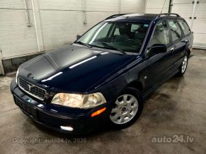 Zils Volvo V40 2004 Viljandi, ar dzinēja tilpumu 1.90 L un nobraukumu 240 tūkst. km par 3390 €, foto  vietnē AUTOMOTO.COM.LV
