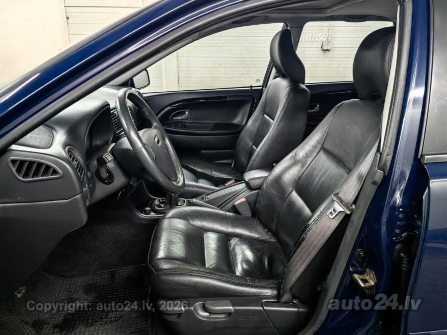 Zils Volvo V40 2004 Viljandi, ar dzinēja tilpumu 1.90 L un nobraukumu 240 tūkst. km par 3390 €, foto 3 vietnē AUTOMOTO.COM.LV