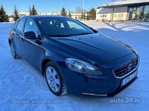 Zils Volvo V40 2014 Paide, ar dzinēja tilpumu 2.00 L un nobraukumu 345 tūkst. km par 6890 €, foto 6 vietnē AUTOMOTO.COM.LV