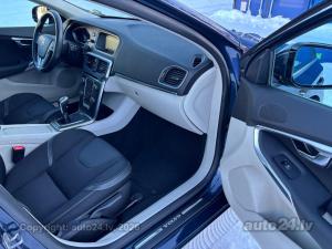 Zils Volvo V40 2014 Paide, ar dzinēja tilpumu 2.00 L un nobraukumu 345 tūkst. km par 6890 €, foto 9 vietnē AUTOMOTO.COM.LV