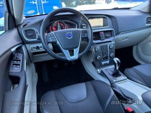 Zils Volvo V40 2014 Paide, ar dzinēja tilpumu 2.00 L un nobraukumu 345 tūkst. km par 6890 €, foto 11 vietnē AUTOMOTO.COM.LV