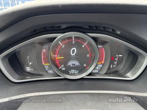 Blue Volvo V40 2014 in Paide, with an engine capacity of 2.00 L and mileage of 216 thousand km for 8290 €, photo 16 on AUTOMOTO.COM.LV