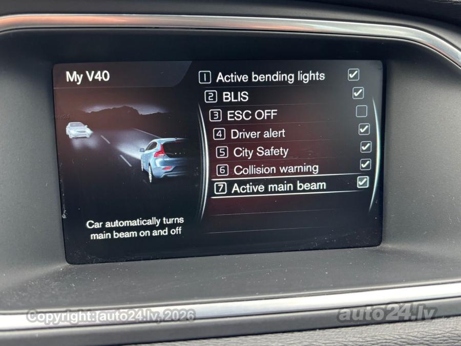 Blue Volvo V40 2014 in Paide, with an engine capacity of 2.00 L and mileage of 216 thousand km for 8290 €, photo 19 on AUTOMOTO.COM.LV