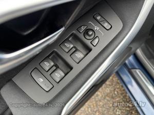 Blue Volvo V40 2014 in Paide, with an engine capacity of 2.00 L and mileage of 216 thousand km for 8290 €, photo 21 on AUTOMOTO.COM.LV