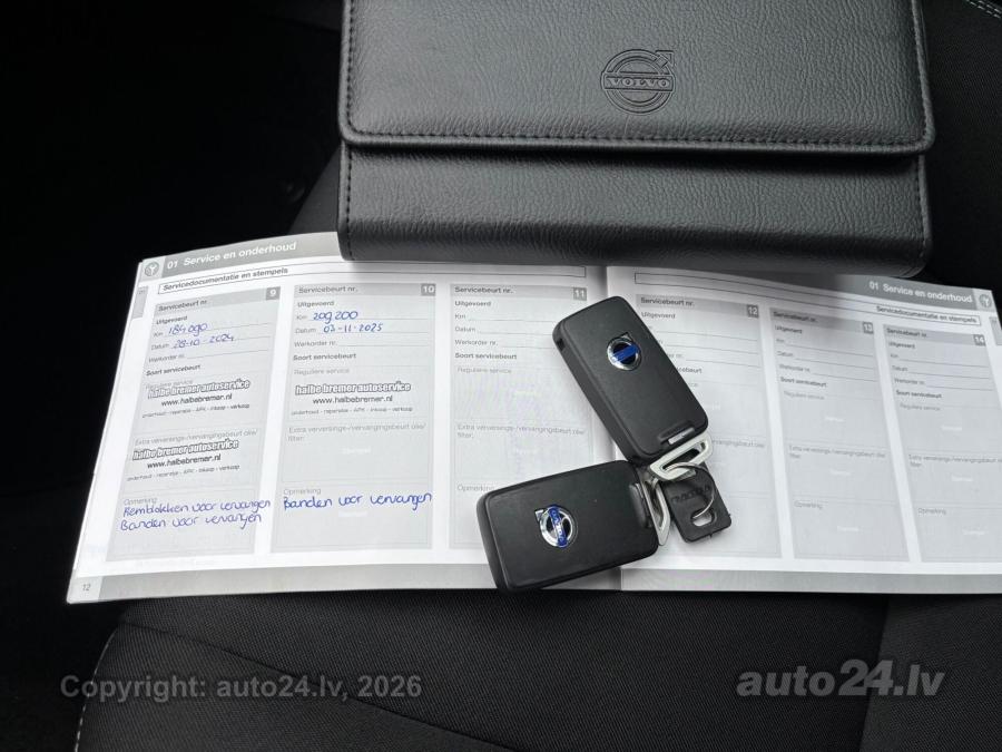 Blue Volvo V40 2014 in Paide, with an engine capacity of 2.00 L and mileage of 216 thousand km for 8290 €, photo 29 on AUTOMOTO.COM.LV