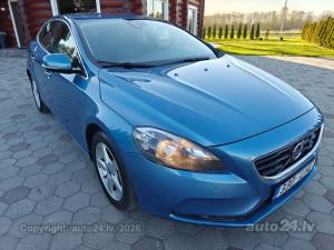 Zils Volvo V40 2014 Paide, ar dzinēja tilpumu 2.00 L un nobraukumu 298 tūkst. km par 6490 €, foto 3 vietnē AUTOMOTO.COM.LV