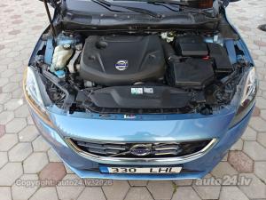 Zils Volvo V40 2014 Paide, ar dzinēja tilpumu 2.00 L un nobraukumu 298 tūkst. km par 6490 €, foto 9 vietnē AUTOMOTO.COM.LV