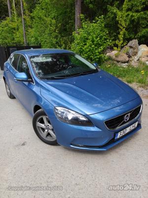 Blue Volvo V40 2014 in Tallinn, with an engine capacity of 2.00 L and mileage of 290 thousand km for 3500 €, photo  on AUTOMOTO.COM.LV