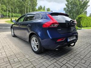 Zils Volvo V40 2014 Tartu, ar dzinēja tilpumu 2.00 L un nobraukumu 305 tūkst. km par 6290 €, foto 20 vietnē AUTOMOTO.COM.LV