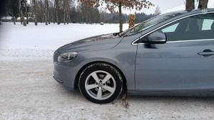 Blue Volvo V40 2015 in Taurage, with an engine capacity of 1.60 L and mileage of 180 thousand km for 5900 €, photo 5 on AUTOMOTO.COM.LV