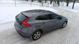 Blue Volvo V40 2015 in Taurage, with an engine capacity of 1.60 L and mileage of 180 thousand km for 5900 €, photo 8 on AUTOMOTO.COM.LV