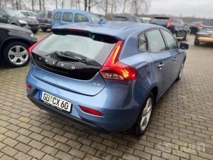 Zils Volvo V40 2015 Talsi, ar dzinēja tilpumu 1.60 L un nobraukumu 229 tūkst. km par 8470 €, foto 6 vietnē AUTOMOTO.COM.LV