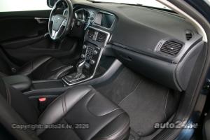 Zils Volvo V40 2016 Pērnava, ar dzinēja tilpumu 2.00 L un nobraukumu 114 tūkst. km par 16990 €, foto 10 vietnē AUTOMOTO.COM.LV