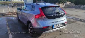 Blue Volvo V40 2017 in Tallinn, with an engine capacity of 2.00 L and mileage of 200 thousand km for 14000 €, photo 5 on AUTOMOTO.COM.LV