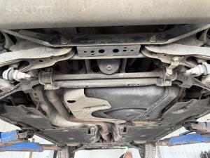 Brown Volvo V40 2012 in Riga, with an engine capacity of 2.00 L and mileage of 187 thousand km for 7490 €, photo 15 on AUTOMOTO.COM.LV
