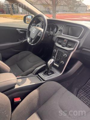 Brūns Volvo V40 2012 Kuldīga, ar dzinēja tilpumu 1.60 L un nobraukumu 245 tūkst. km par 6200 €, foto 9 vietnē AUTOMOTO.COM.LV