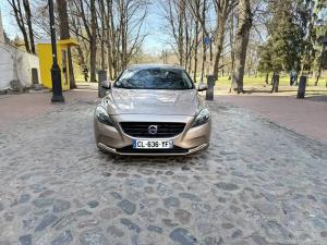 Коричневый Вольво В40 2012 в Рига, объемом двигателя 2.00 л и пробегом 187 тыс. км за 7490 €, фото 4 на AUTOMOTO.COM.LV