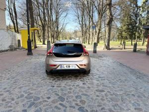 Коричневый Вольво В40 2012 в Рига, объемом двигателя 2.00 л и пробегом 187 тыс. км за 7490 €, фото 6 на AUTOMOTO.COM.LV