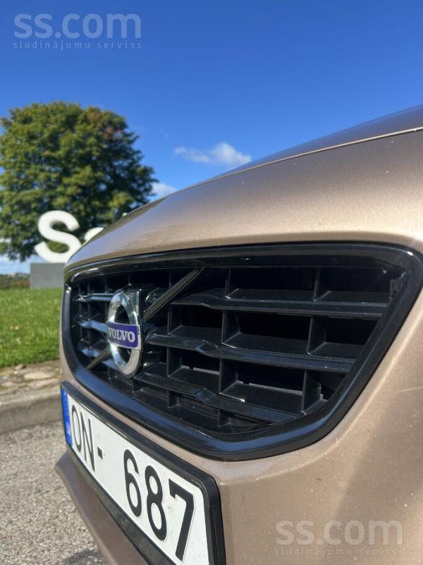 Brūns Volvo V40 2012 Saldus, ar dzinēja tilpumu 2.00 L un nobraukumu 189 tūkst. km par 8000 €, foto 6 vietnē AUTOMOTO.COM.LV